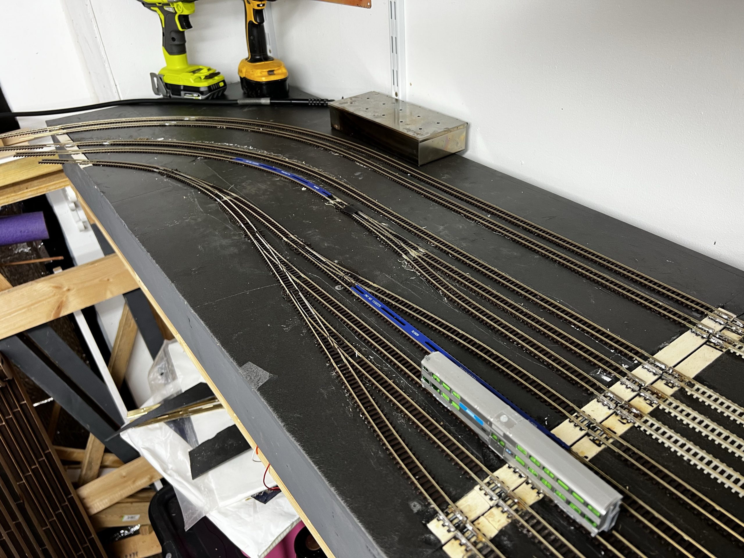 LAYOUT UPDATE: Western Avenue yard trackwork all done! – BNSF Chicago ...