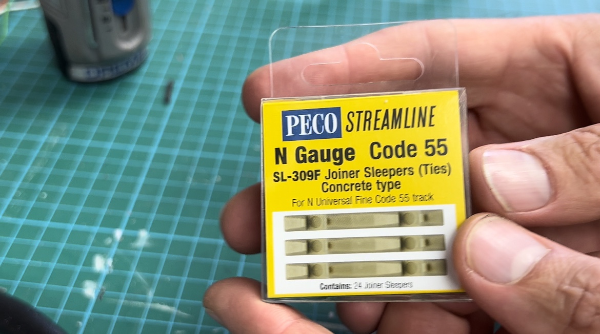 LAYOUT UPDATE: Track weathering – BNSF Chicago Sub in N Scale